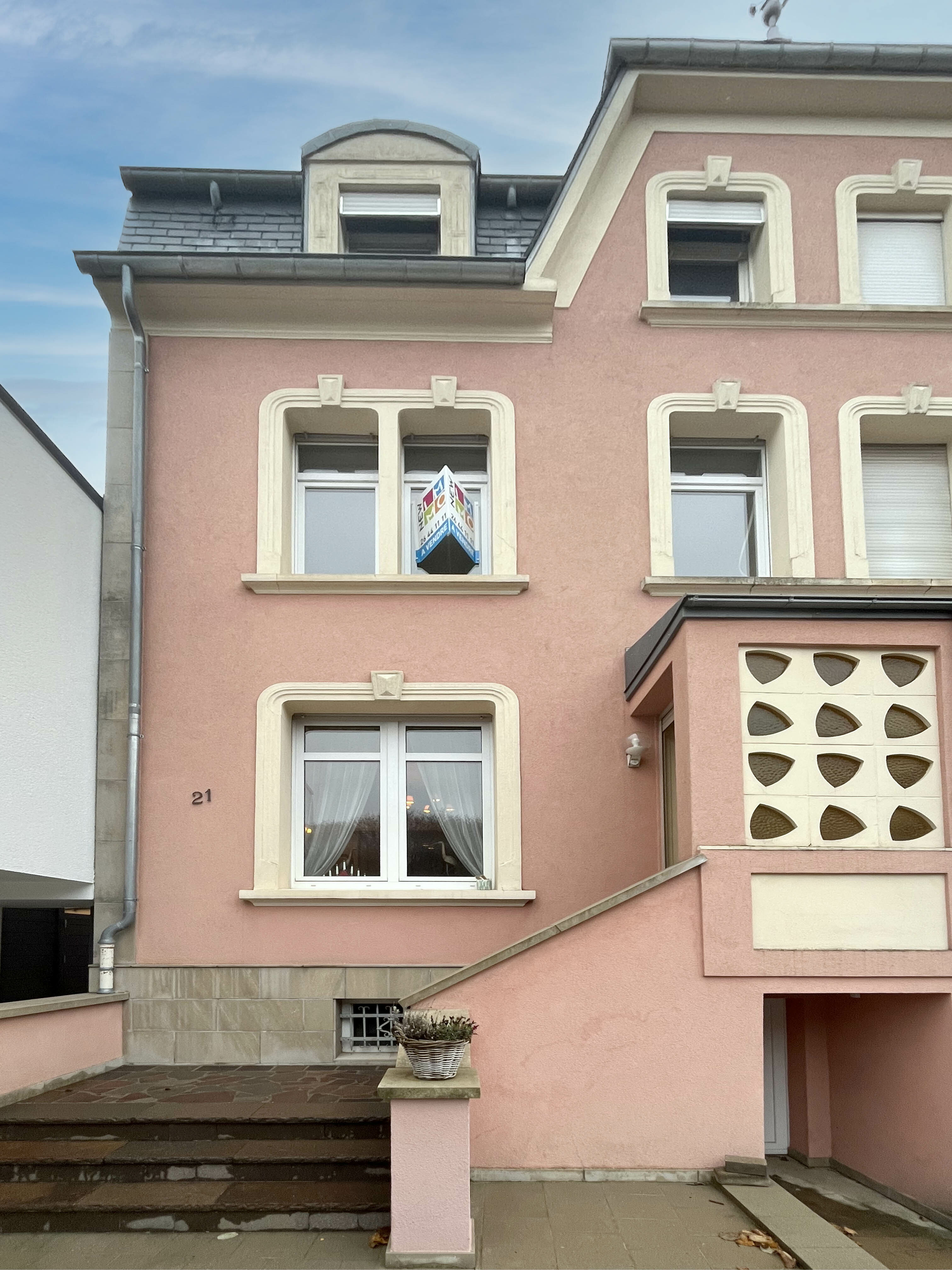 [ARCHIVED] Maison mitoyenne 135.00 m² à vendre Bascharage - 124180 ...